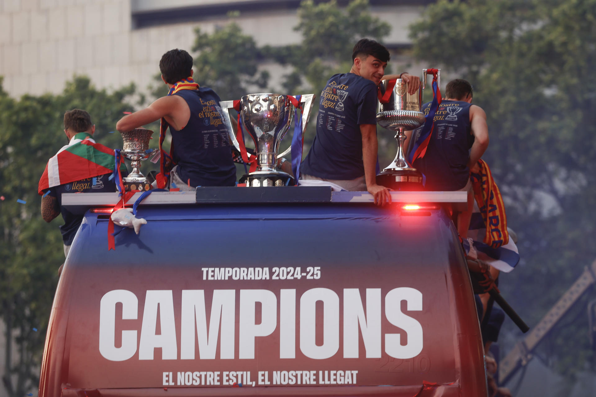 Revive la celebración del Barcelona tras conseguir el título de liga ...